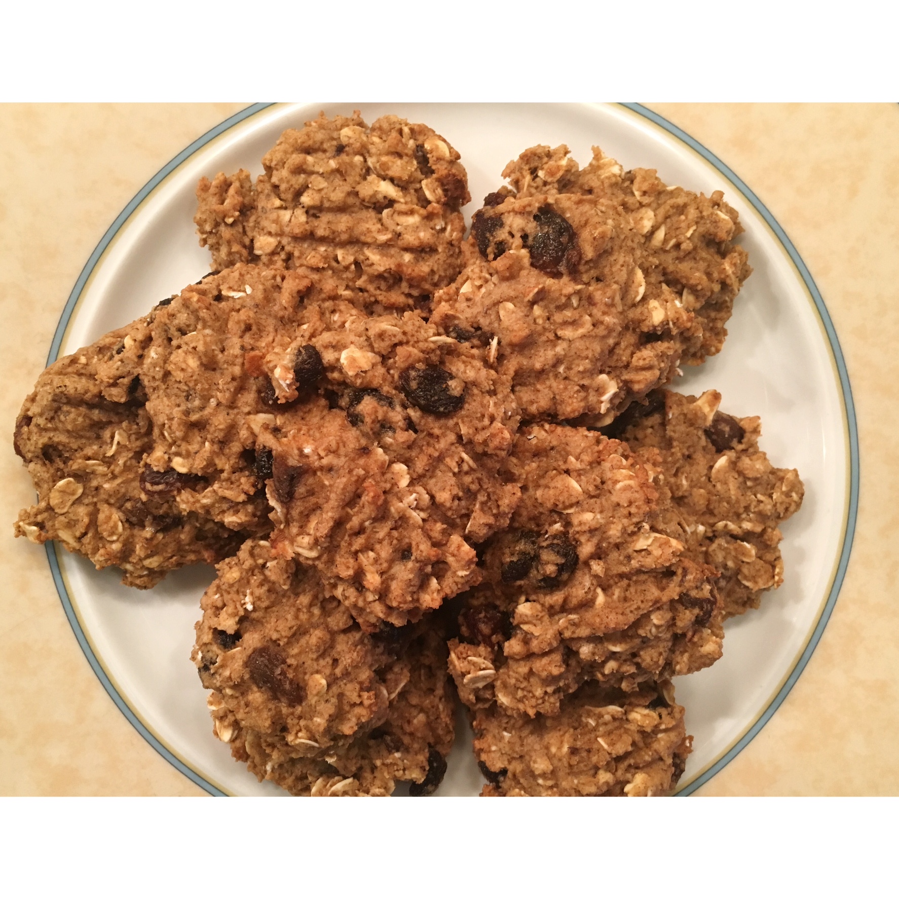 WFPB Chocolate Chip Cookies – The Heartie Kitchen